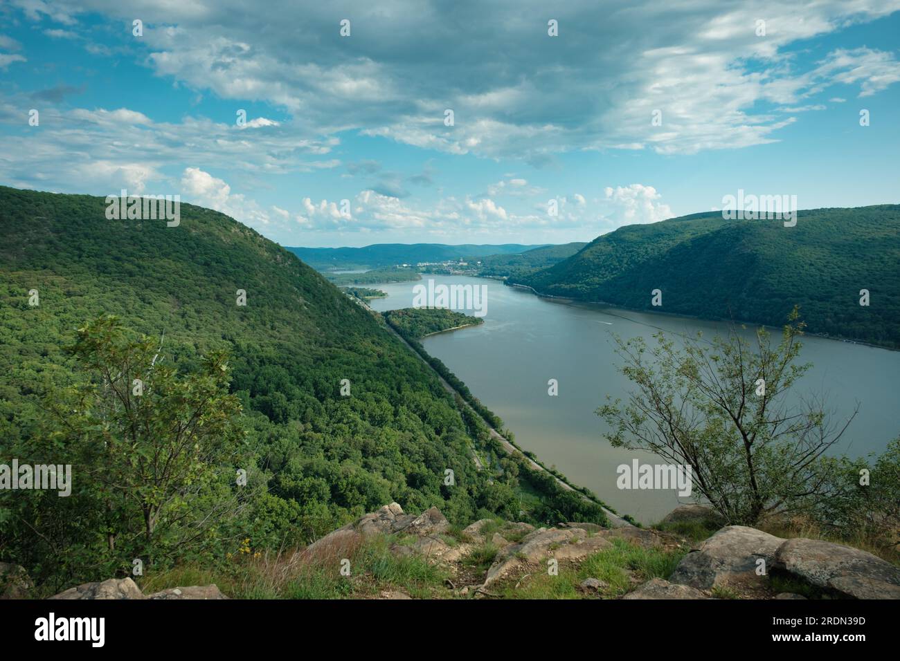 View of the Hudson River from Breakneck Ridge, Cold Spring, New York ...