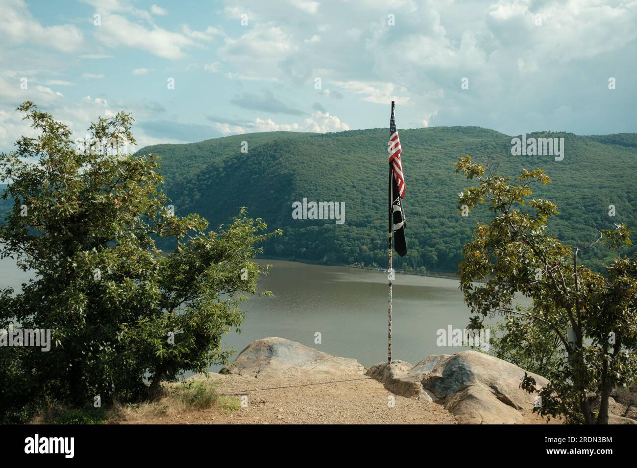 Flagpole on Breakneck Ridge in Cold Spring, New York Stock Photo - Alamy