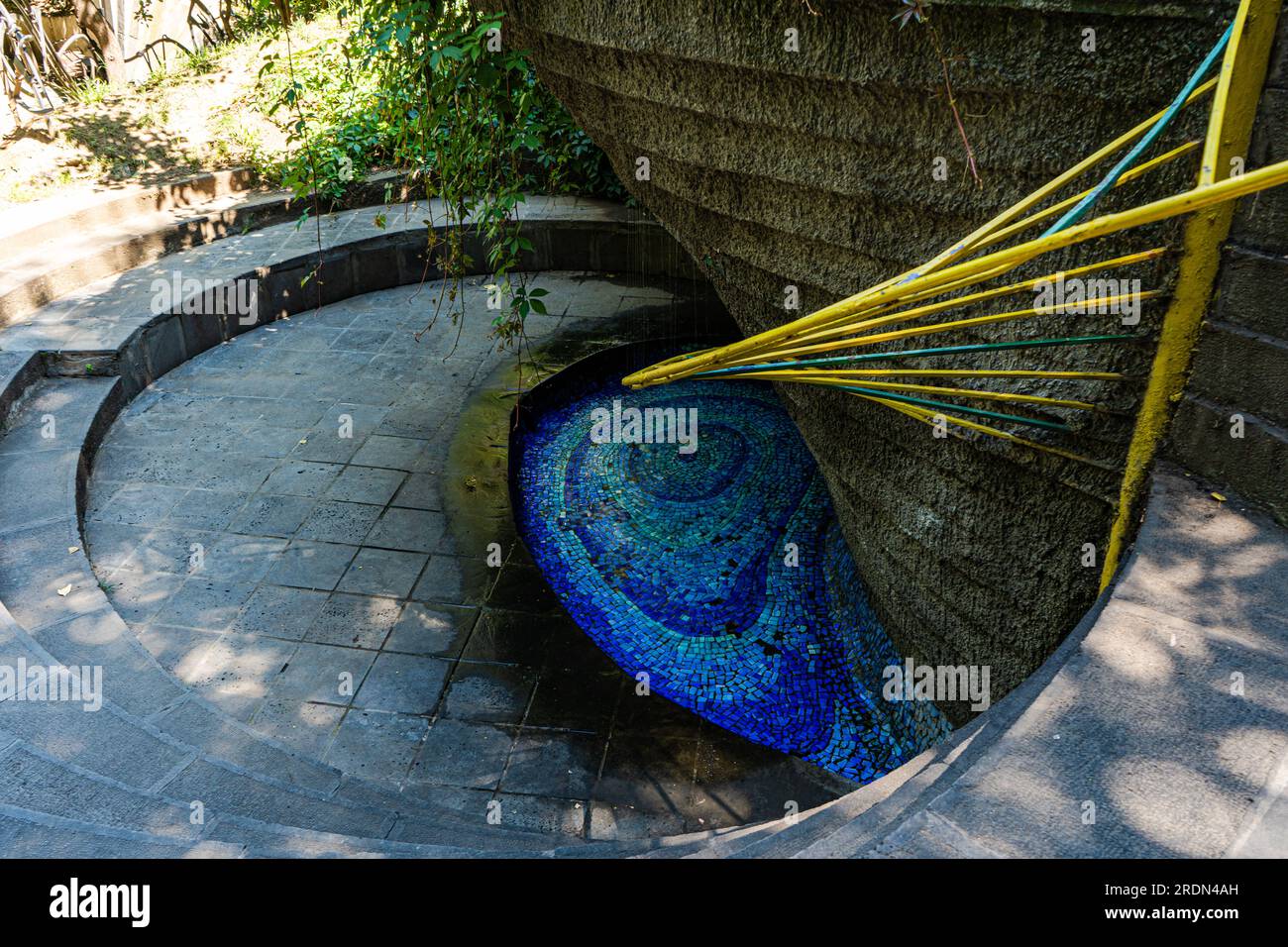 Mziuri park fountain with blue tiles on the bottom Stock Photo - Alamy