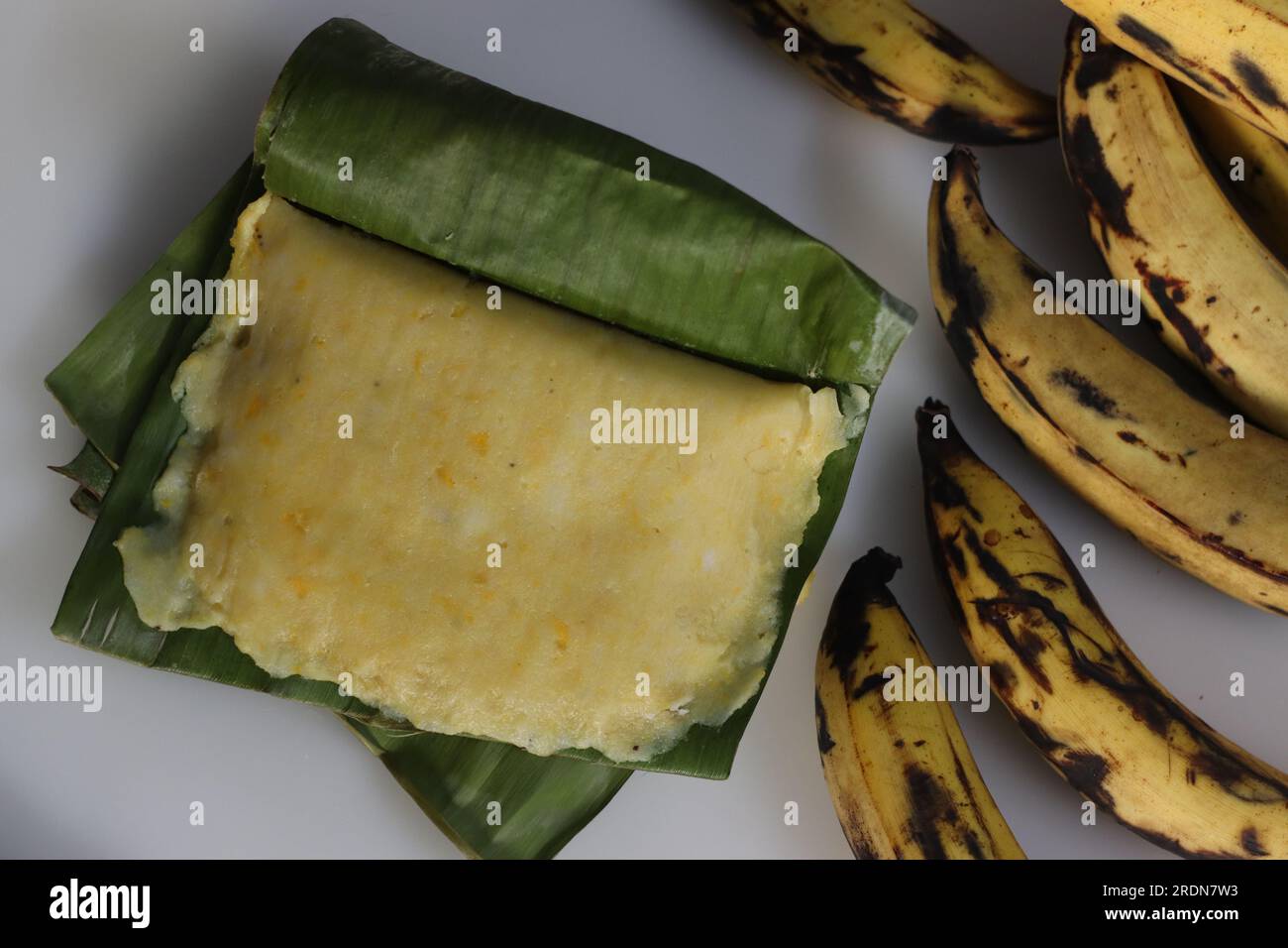 Rice plantain elayada. Steamed rice pancakes in banana leaf made with a ...