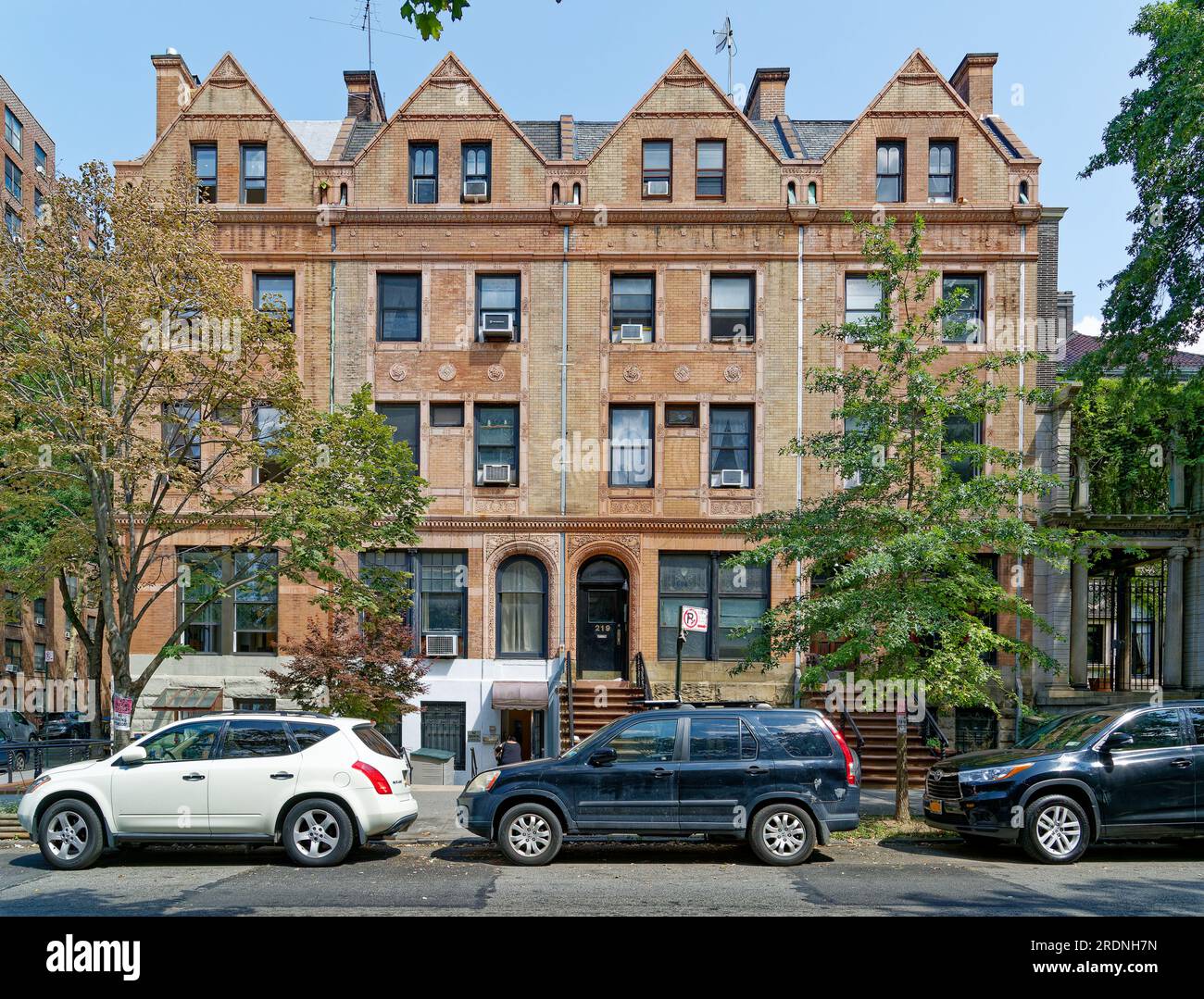 215 221 clinton ave hi-res stock photography and images - Alamy