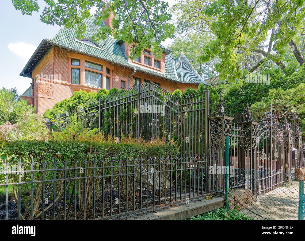 Clinton Hill Historic District: 241 Clinton Avenue/224-232 Waverly ...