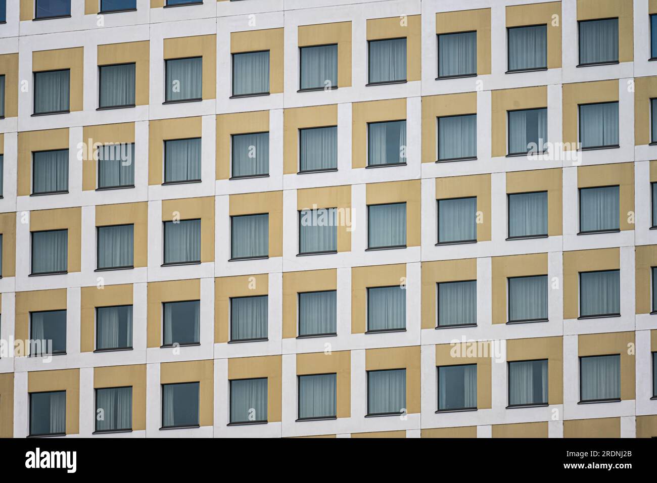 Gold facade hi-res stock photography and images - Alamy