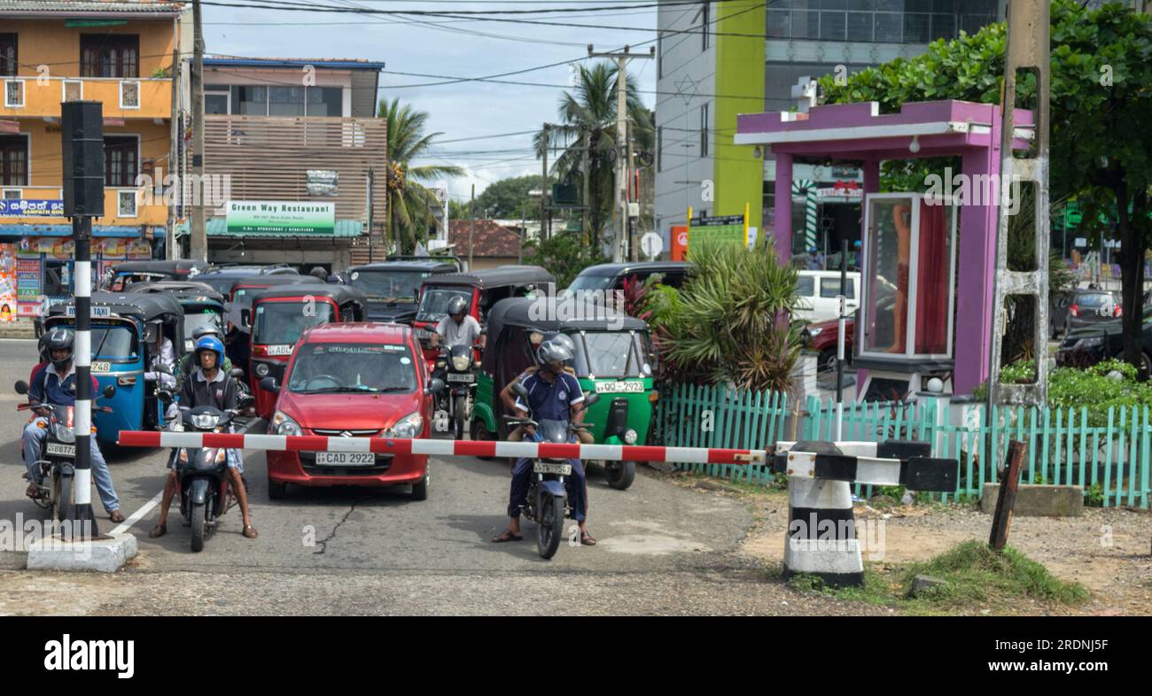 Tribal family activities hi-res stock photography and images - Alamy