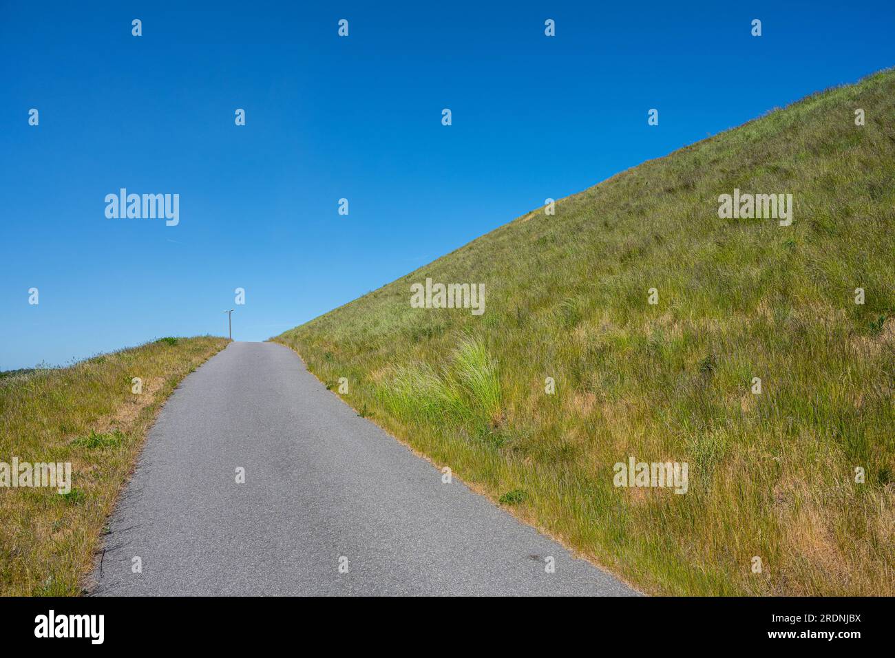 Narrow asphalt road hi-res stock photography and images - Alamy