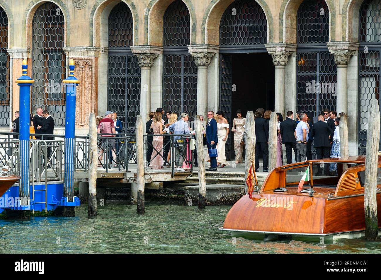 Civil wedding at Cà Loredan palace, seat of the town hall of Venice ...