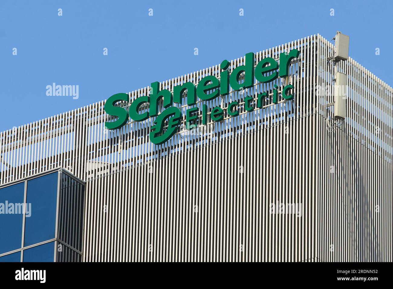 Schneider electric hi-res stock photography and images - Alamy