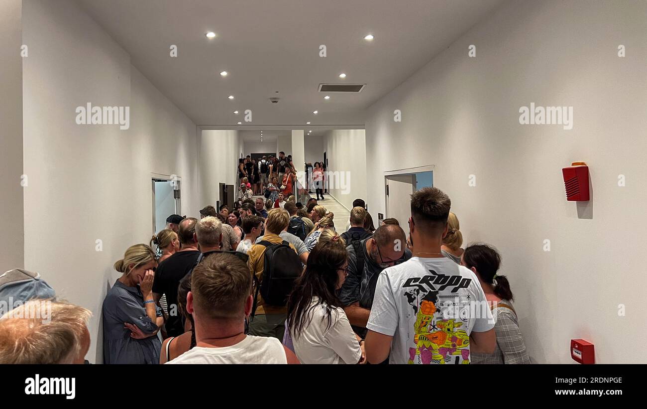 The Lindos Grand Hotel and spa is evacuated as Wildfires rage on the ...