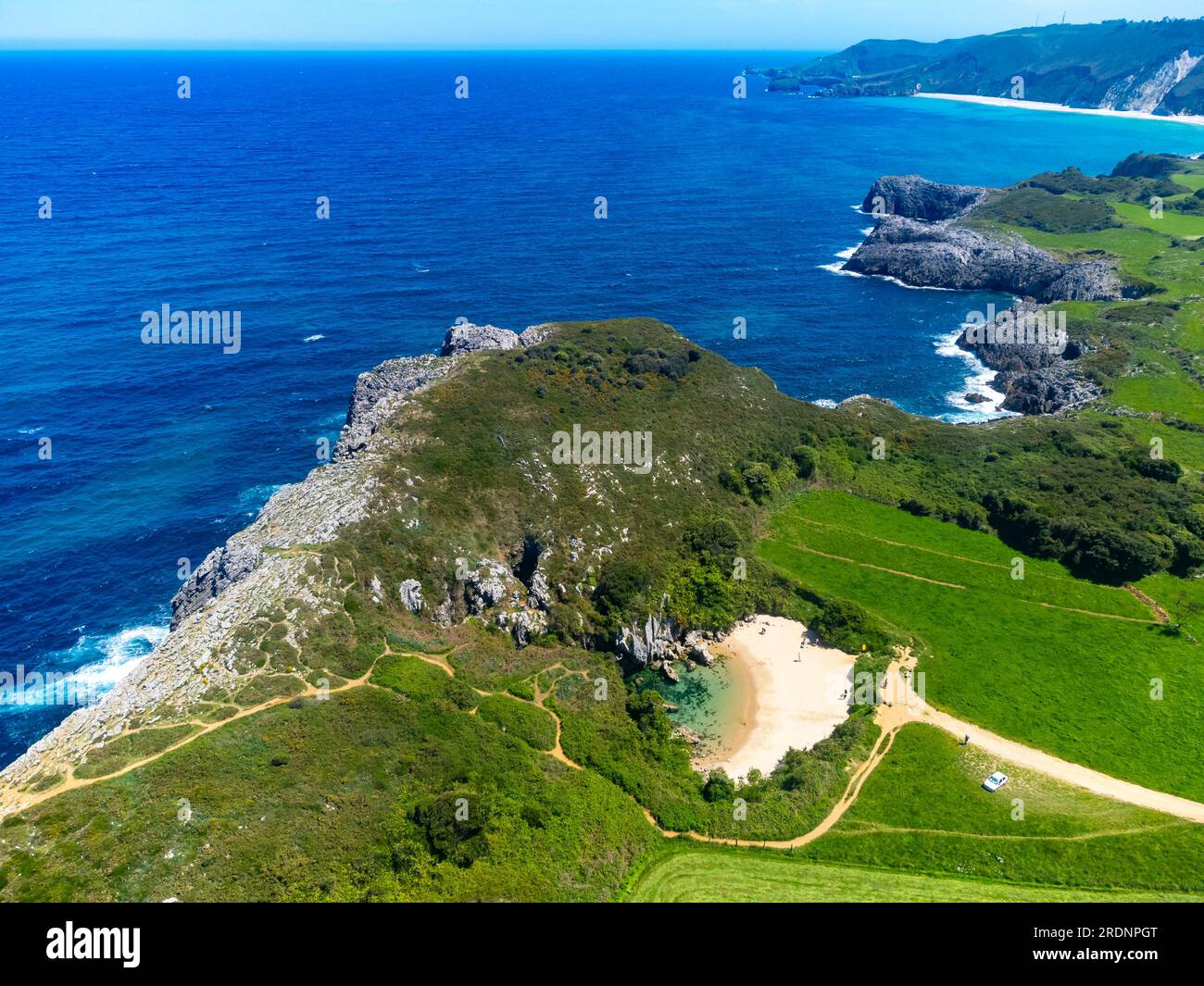 Playa de gulpiyuri hi-res stock photography and images - Alamy