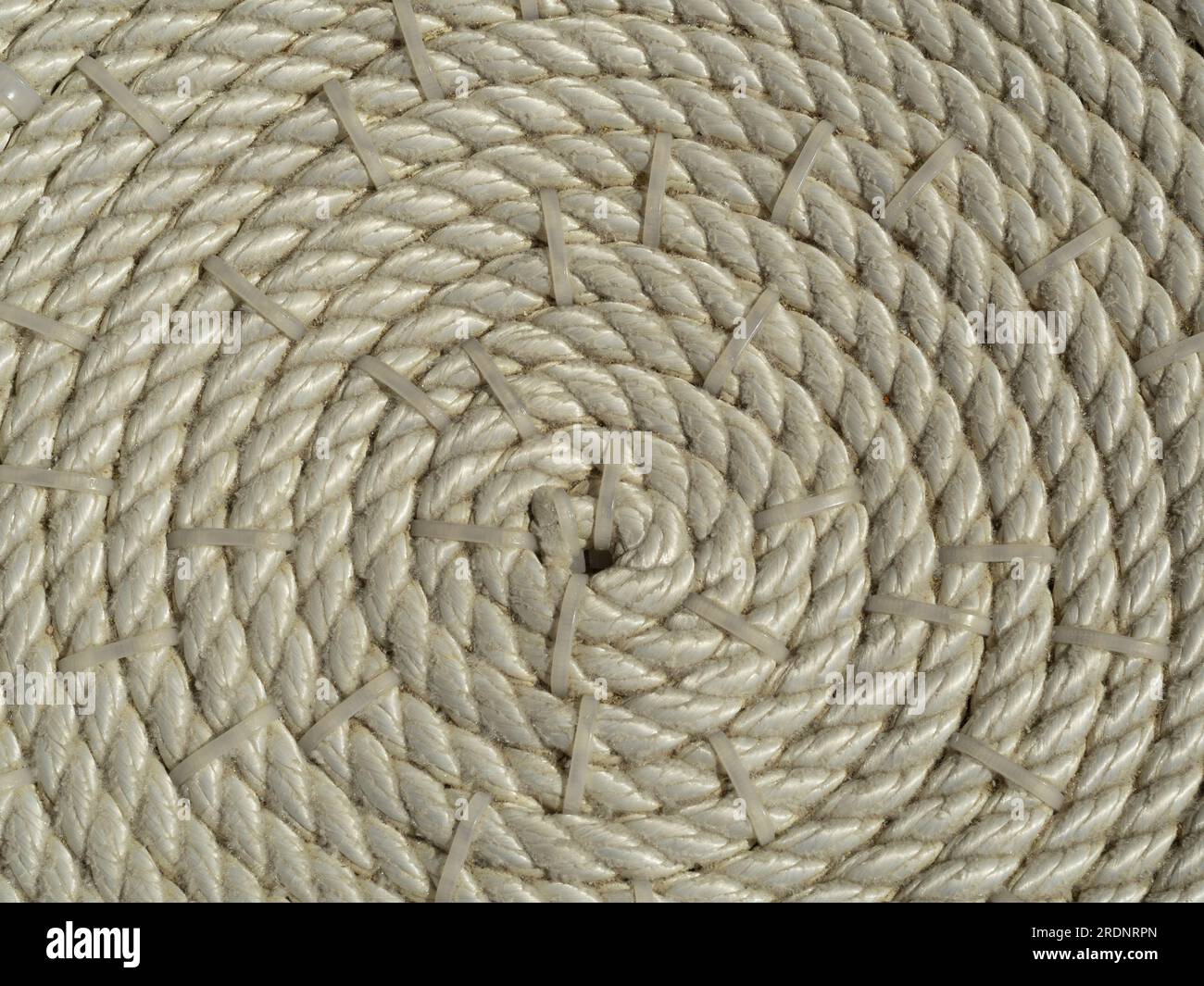 Rope shapes hi-res stock photography and images - Alamy