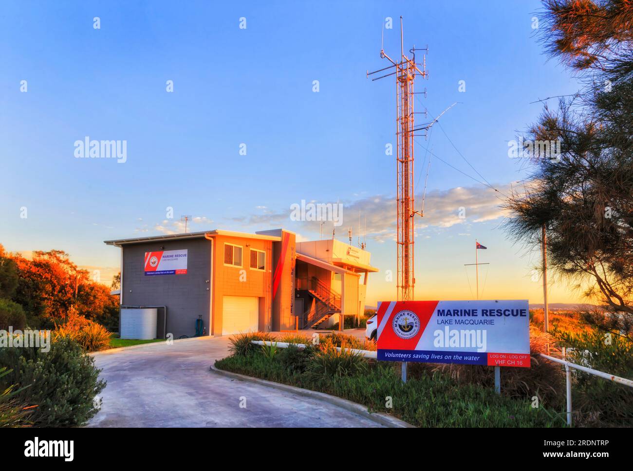 Marine Resque control and watch tower on Swansea head of Australian ...