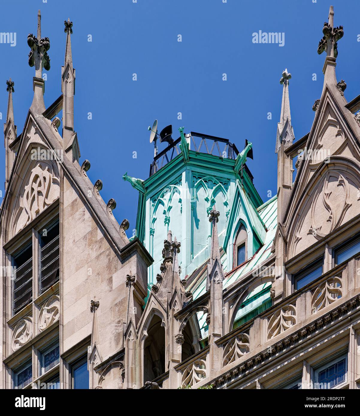 Fort Greene Historic District: Detail of 300 Vanderbilt Avenue, Queen ...
