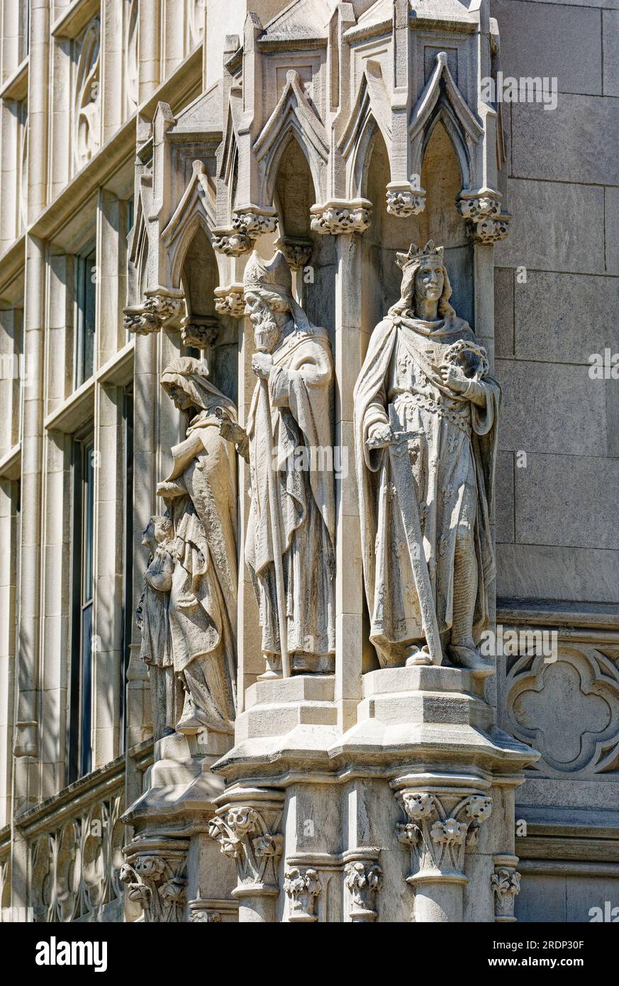 Fort Greene Historic District: Detail of 300 Vanderbilt Avenue, Queen ...