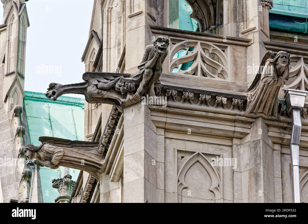 Fort Greene Historic District: Detail of 300 Vanderbilt Avenue, Queen ...