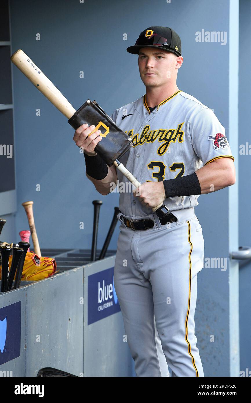 LOS ANGELES, CA - JULY 05: Pittsburgh Pirates right fielder Henry Davis ...