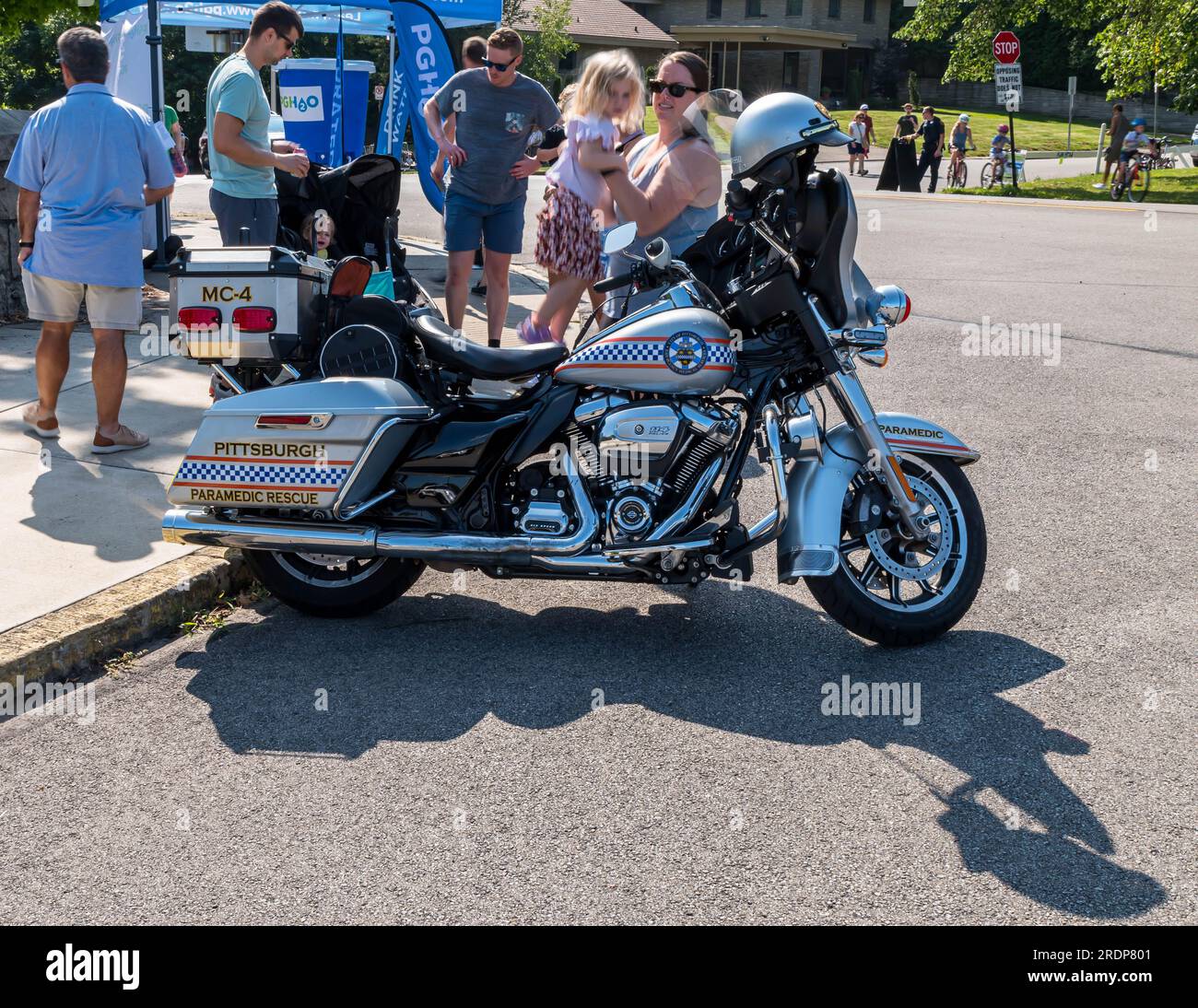 Pittsburgh paramedic rescue hi-res stock photography and images - Alamy
