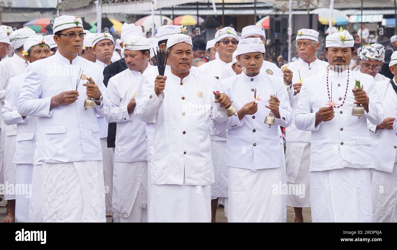 The procession of the Wedar Hayuning Penataran. This ceremony is held ...