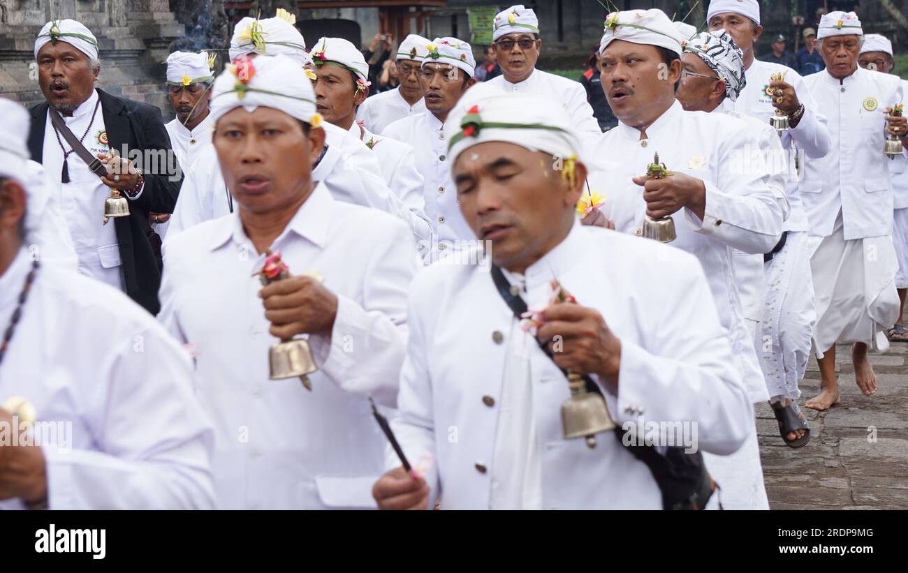The procession of the Wedar Hayuning Penataran. This ceremony is held ...