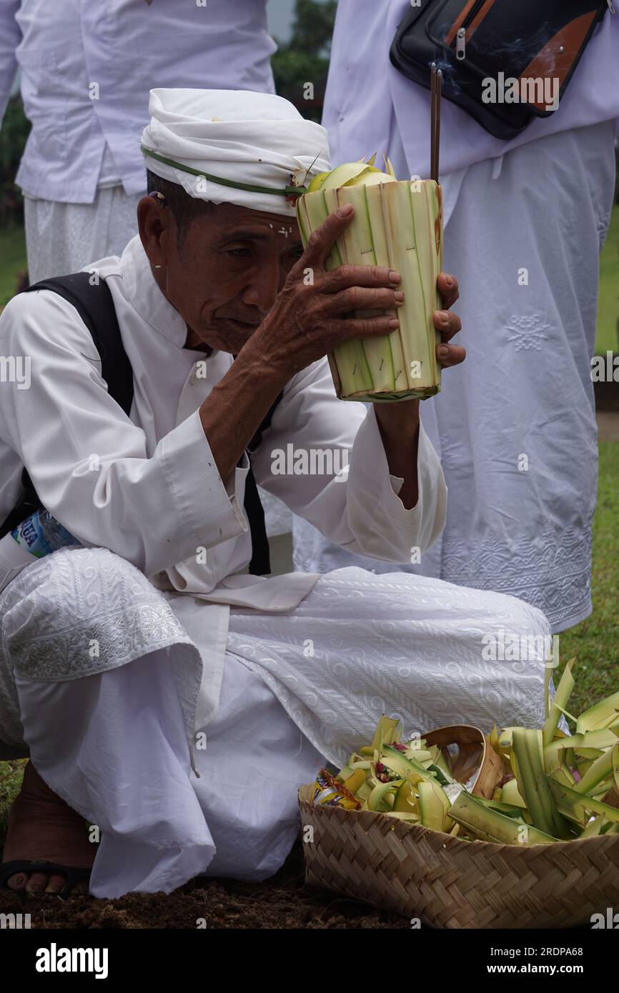 The procession of the Wedar Hayuning Penataran. This ceremony is held ...