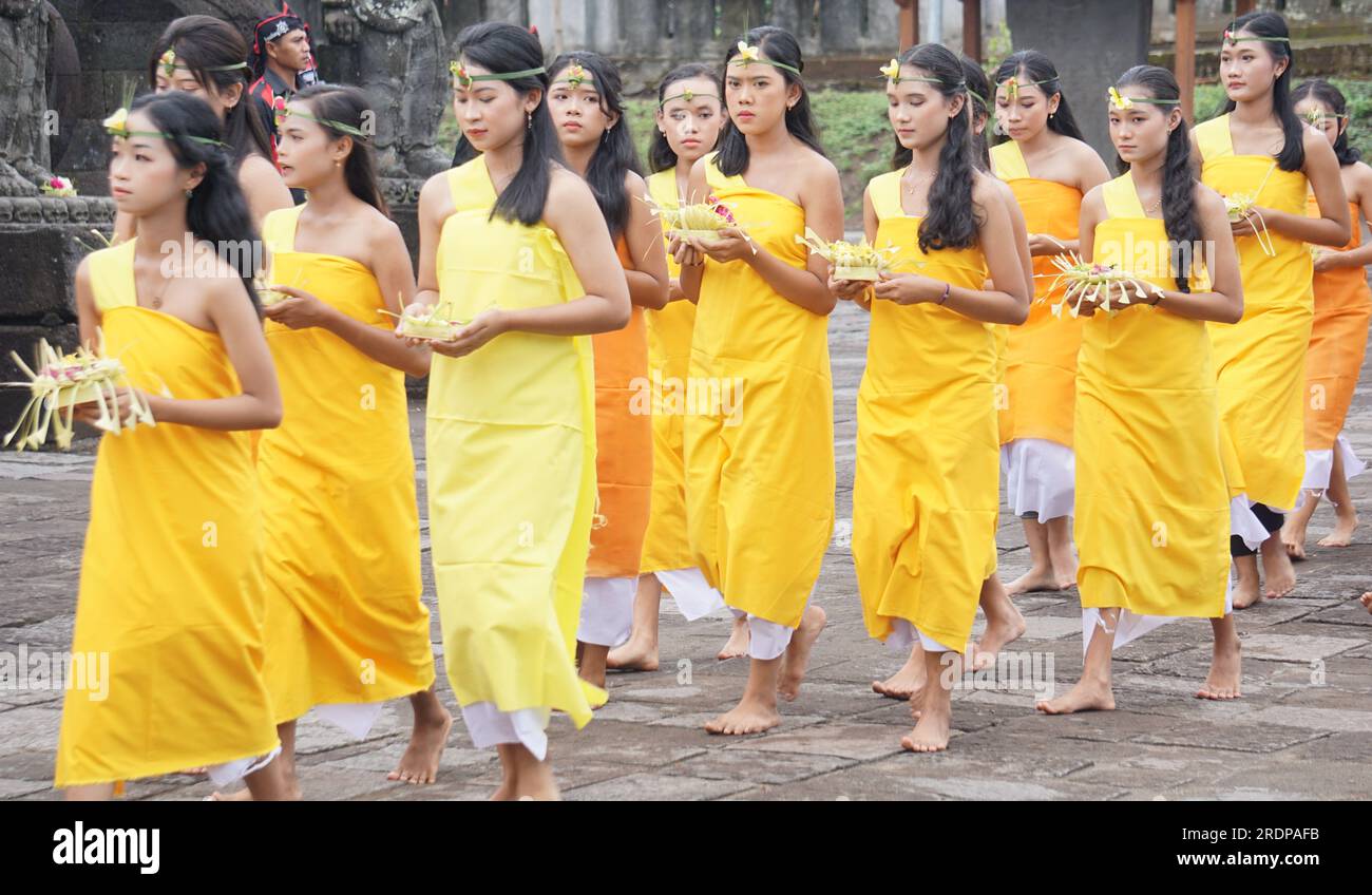 The procession of the Wedar Hayuning Penataran. This ceremony is held ...