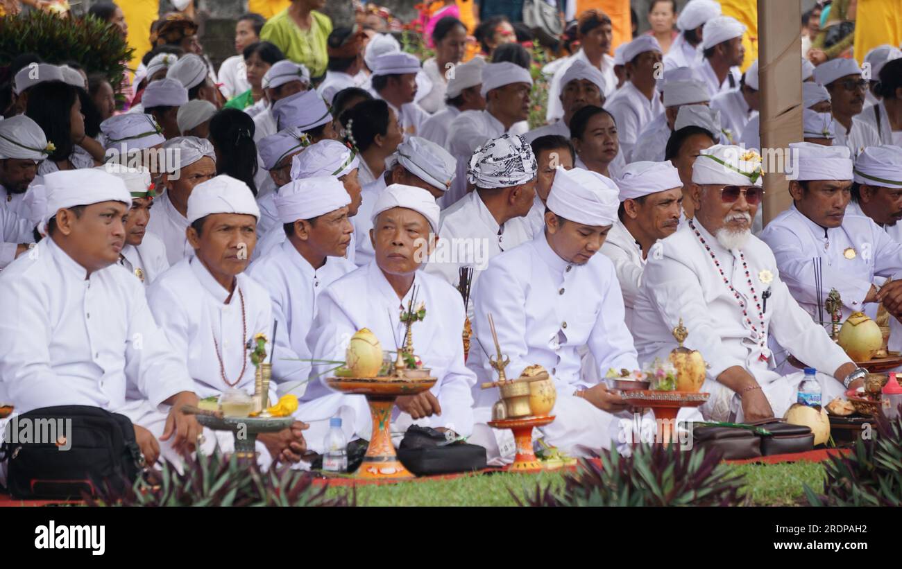 The procession of the Wedar Hayuning Penataran. This ceremony is held ...