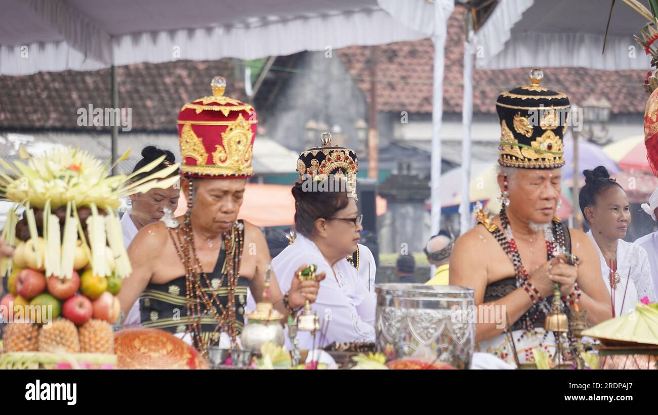 The procession of the Wedar Hayuning Penataran. This ceremony is held ...