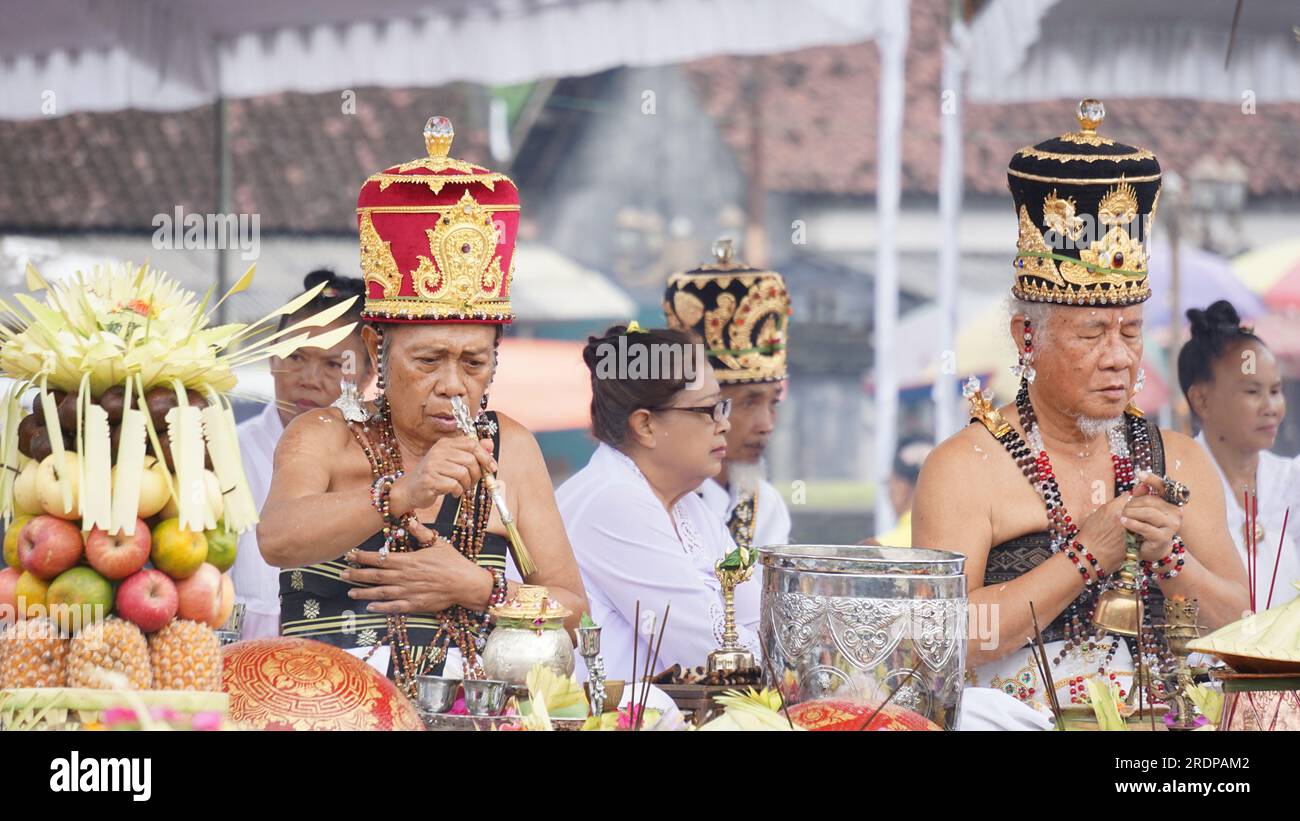 The procession of the Wedar Hayuning Penataran. This ceremony is held ...