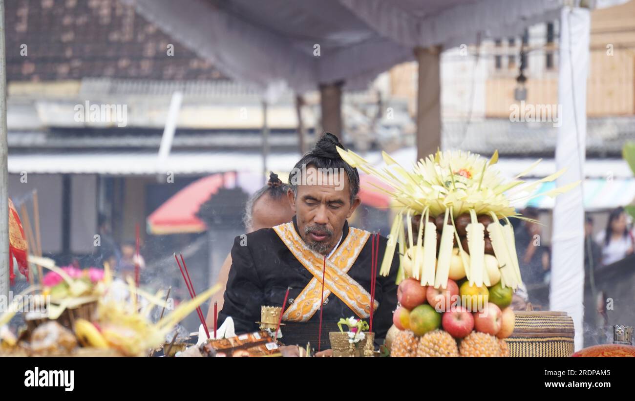 The procession of the Wedar Hayuning Penataran. This ceremony is held ...