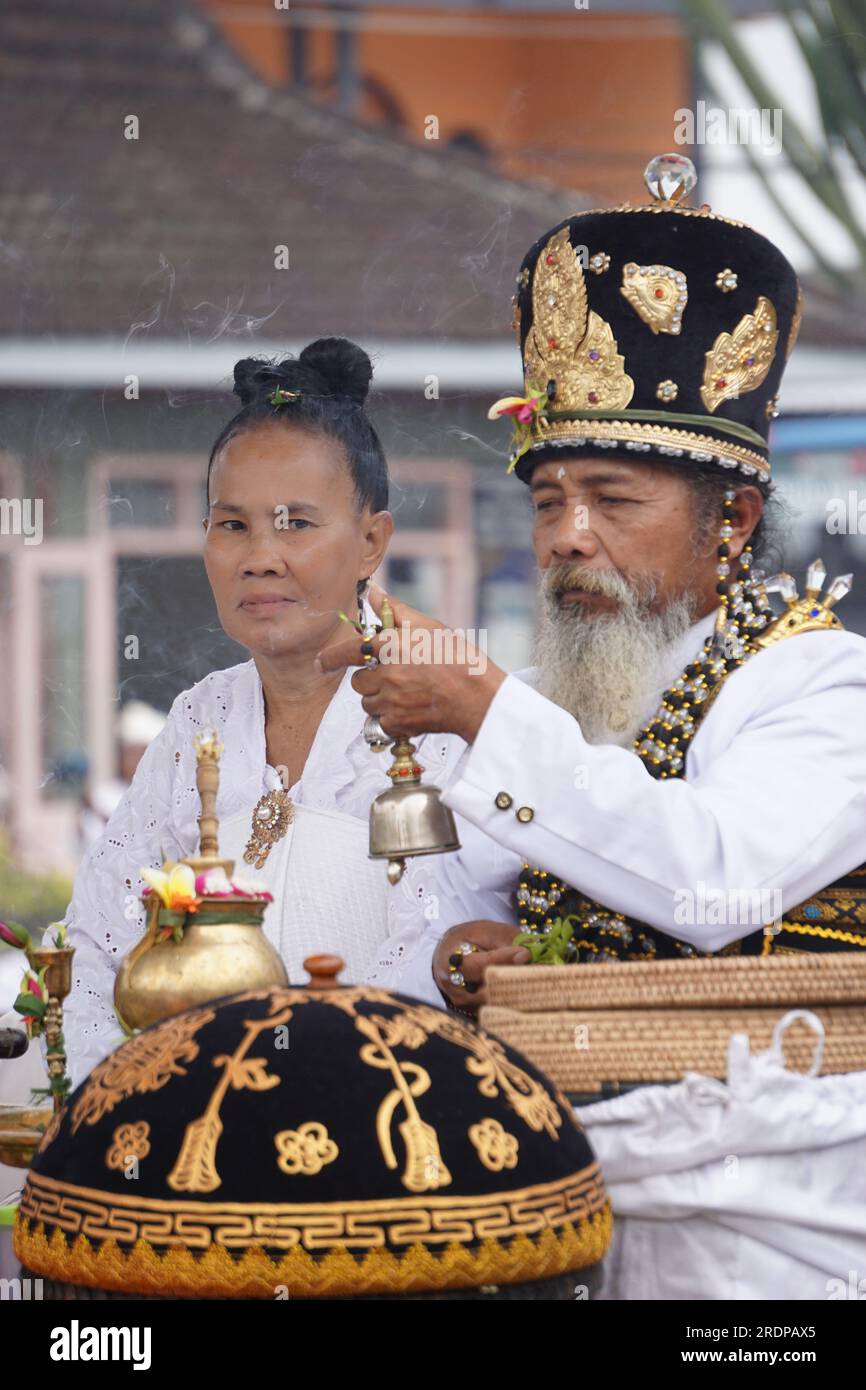 The procession of the Wedar Hayuning Penataran. This ceremony is held ...