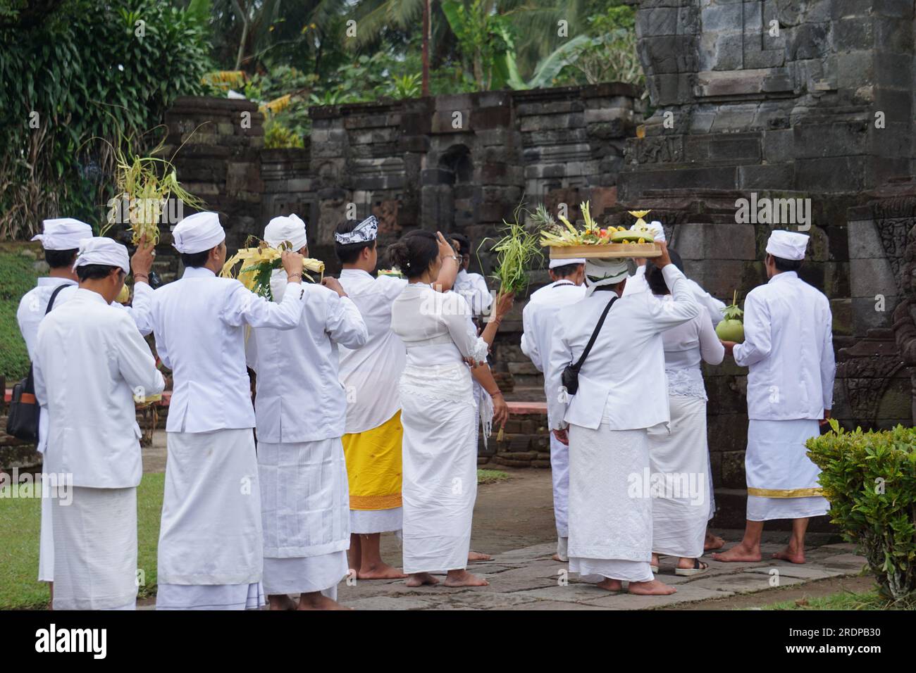 The procession of the Wedar Hayuning Penataran. This ceremony is held ...