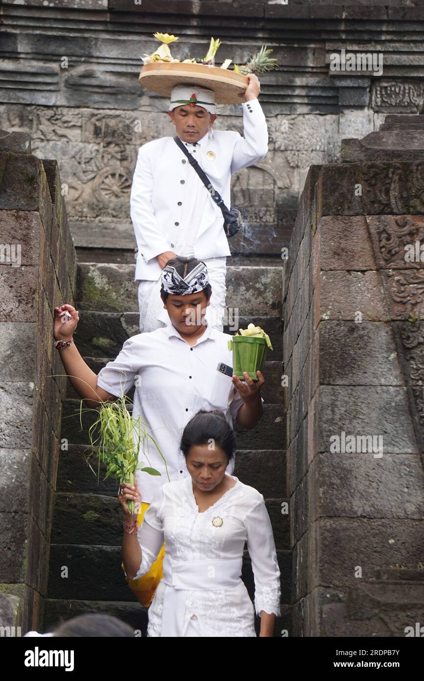 The procession of the Wedar Hayuning Penataran. This ceremony is held ...