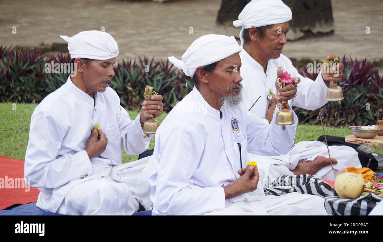 The procession of the Wedar Hayuning Penataran. This ceremony is held ...