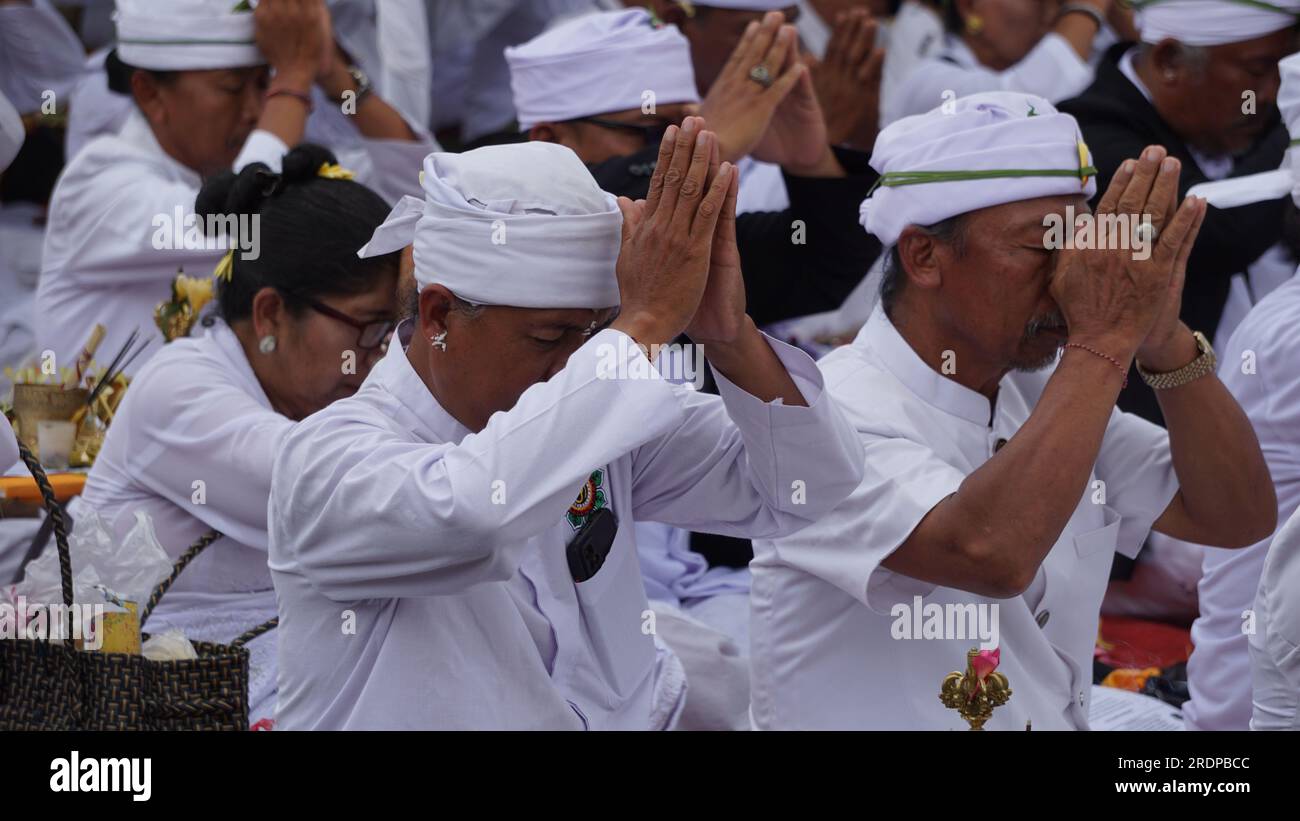 The procession of the Wedar Hayuning Penataran. This ceremony is held ...