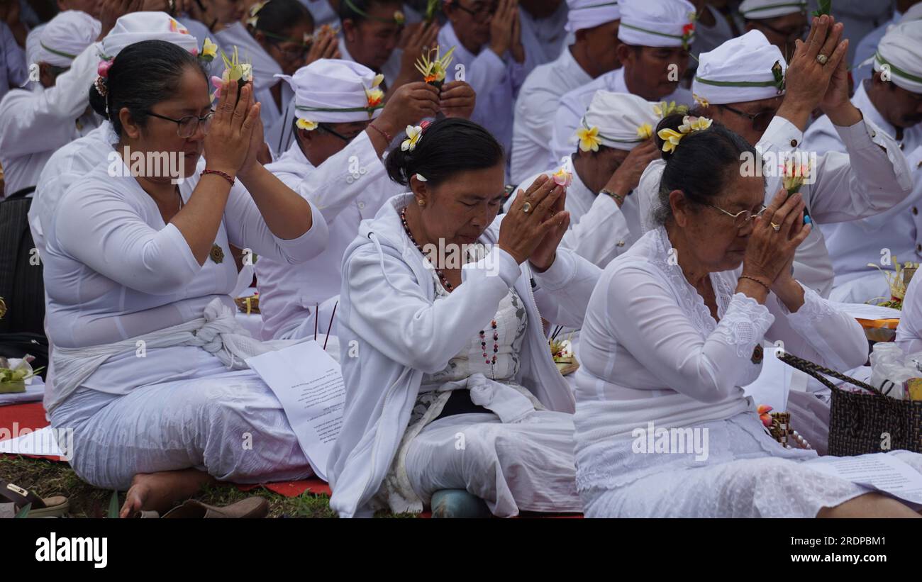 The procession of the Wedar Hayuning Penataran. This ceremony is held ...