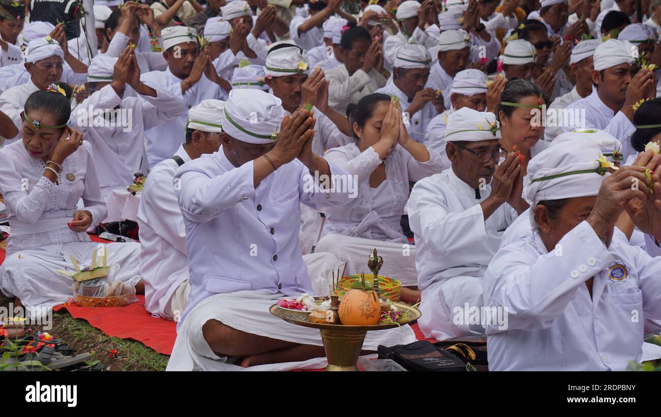 The procession of the Wedar Hayuning Penataran. This ceremony is held ...
