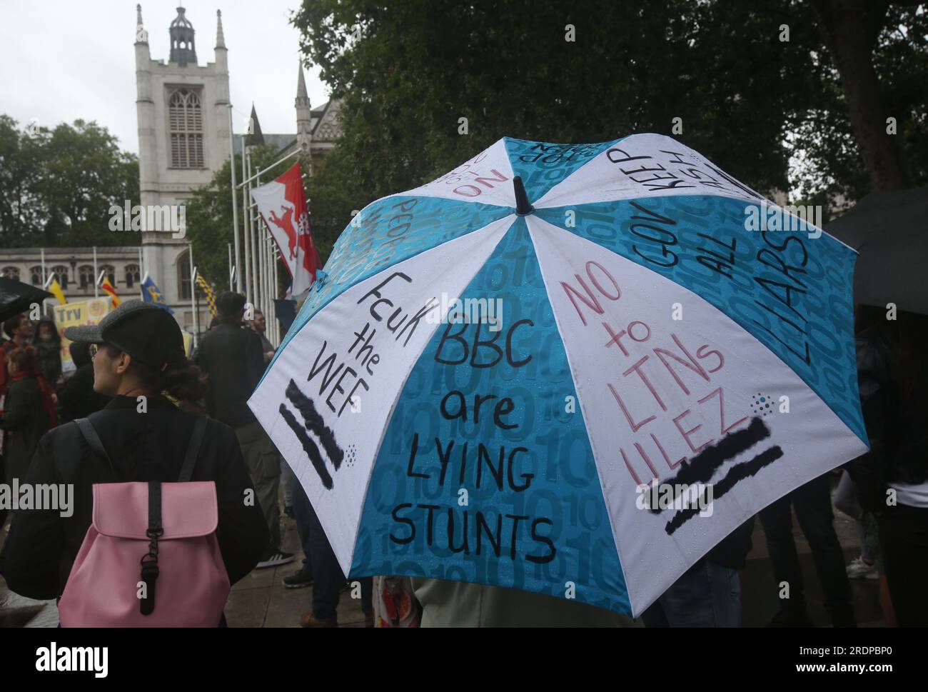 Umbrella organisation hi-res stock photography and images - Alamy