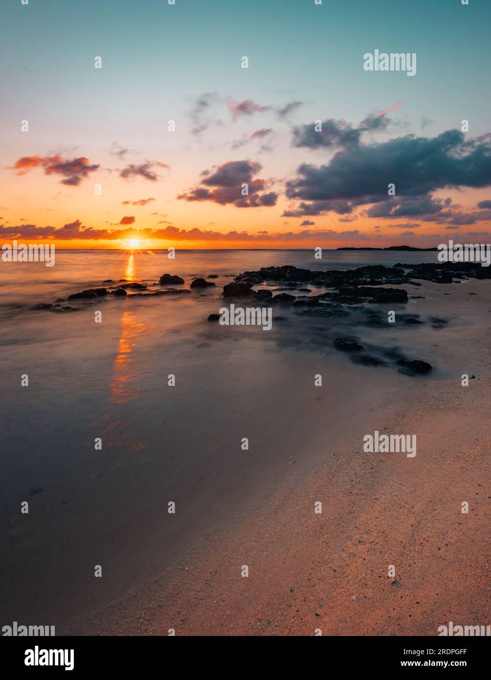 Majestic Mauritius Beachscape - Captivating sunrise over the sea ...