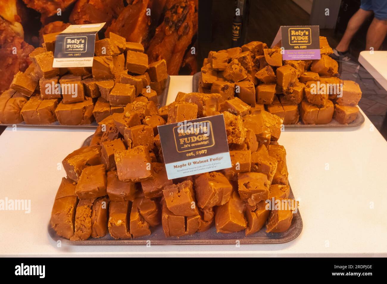 Fudge shop window display hi-res stock photography and images - Alamy