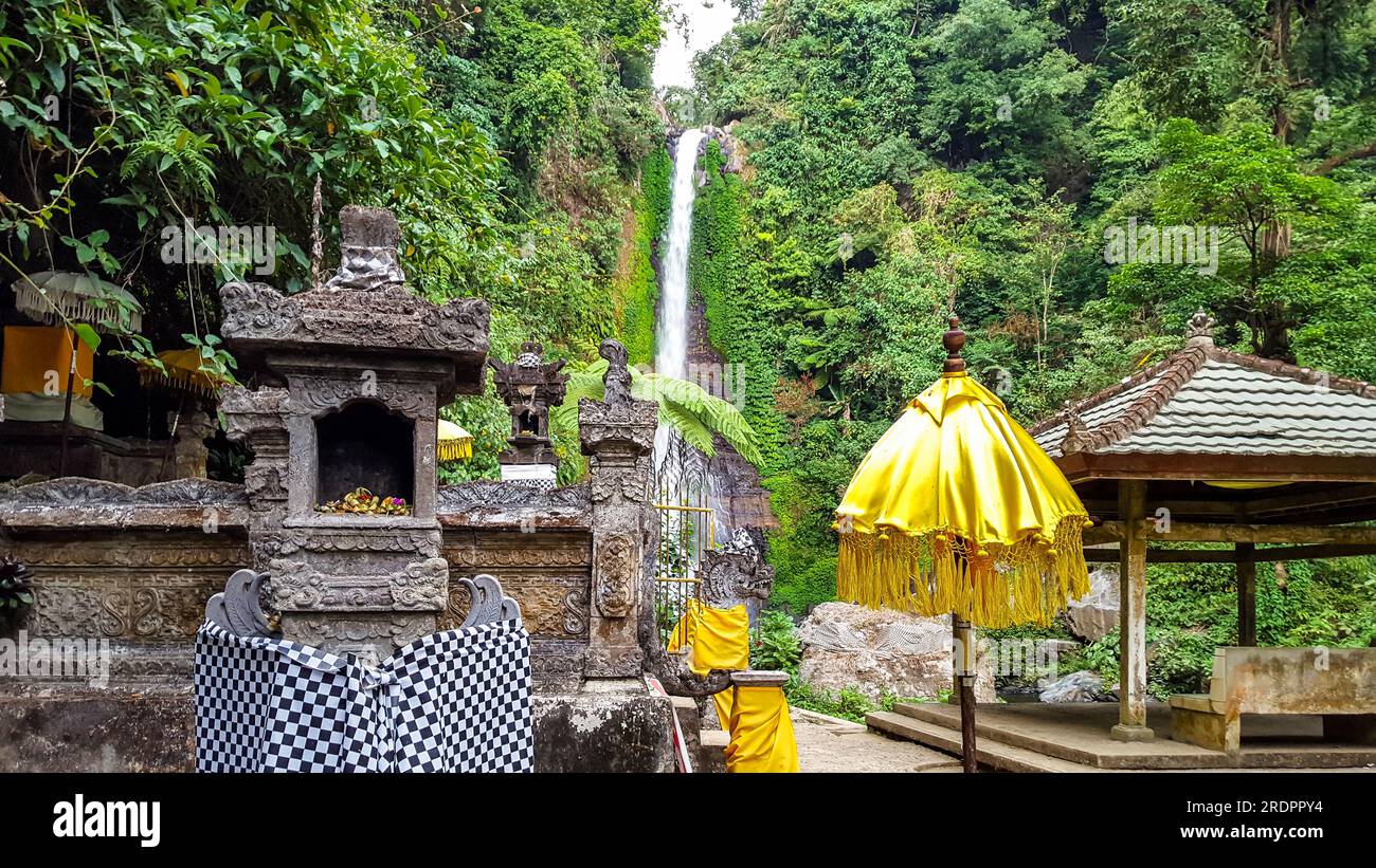 Git Git Waterfall Beautiful landscapes, rice terraces lots of nature ...