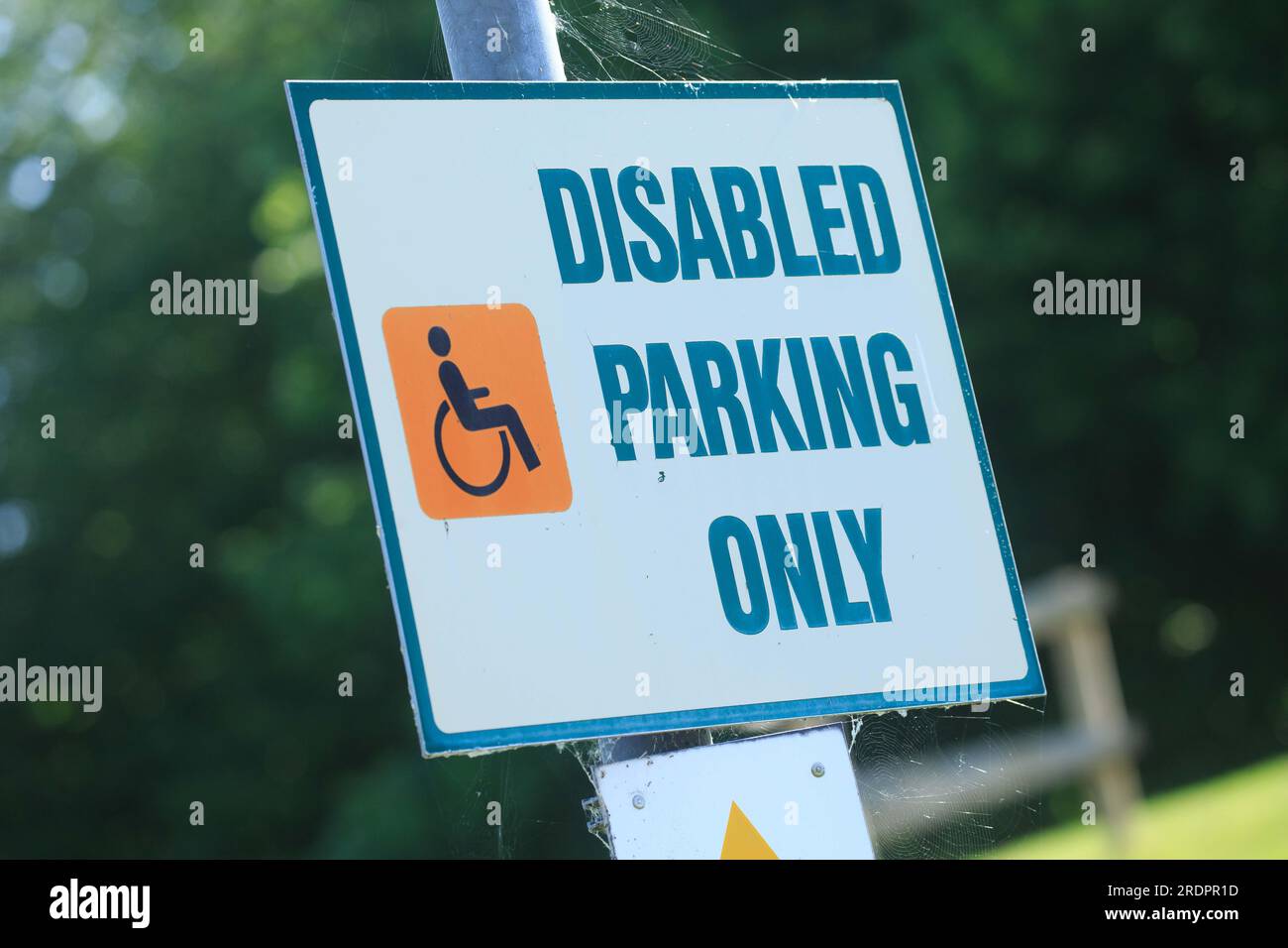 Disabled parking only sign Stock Photo - Alamy Disabled parking only sign Stock Photo - Alamy