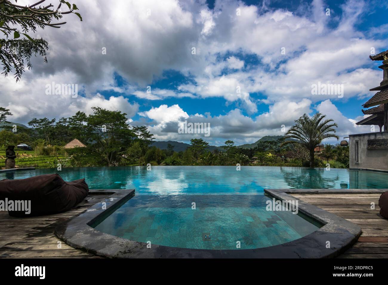 swimming pool in tropical resort, bali infinity pool Stock Photo - Alamy