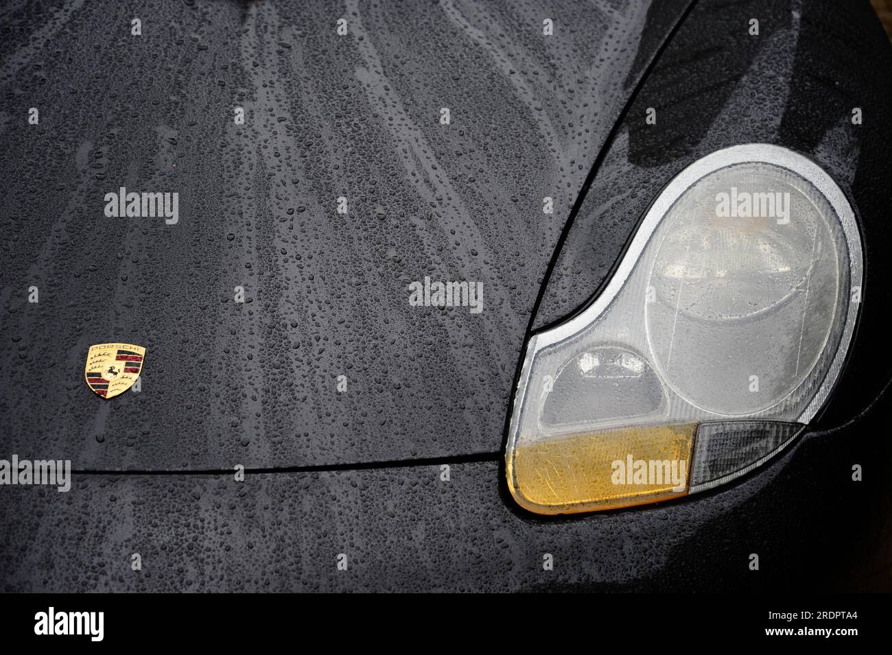 Porsche 986 front hi-res stock photography and images - Alamy