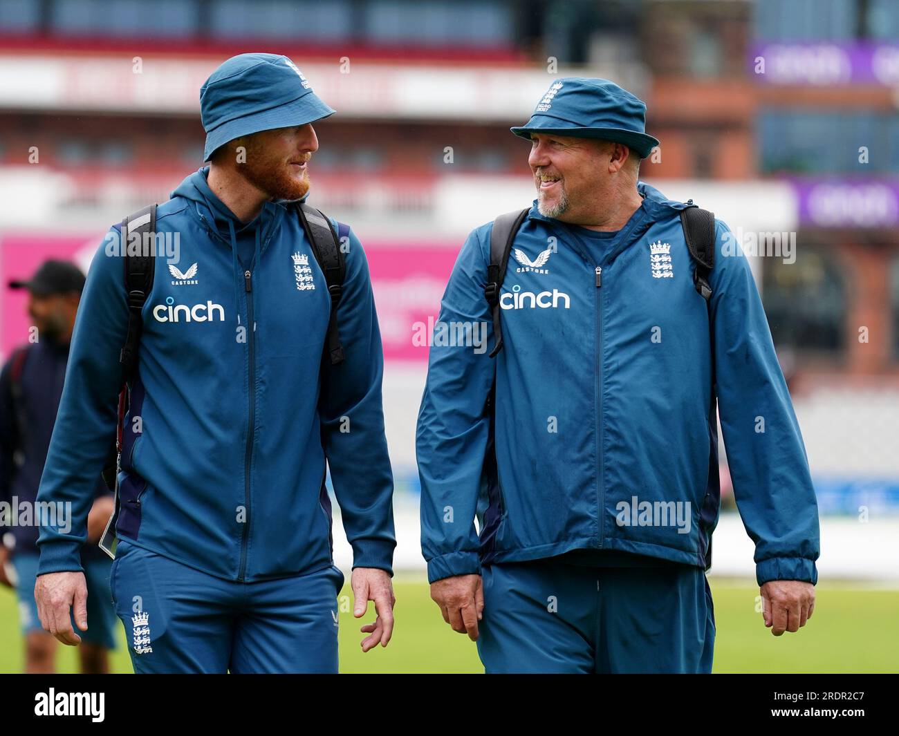 David saker cricket hi-res stock photography and images - Alamy