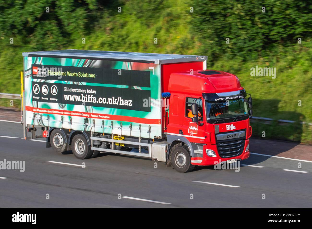 BUFFA DAF CF Rigid Truck-Caution operatives at work. A hazardous Waste ...