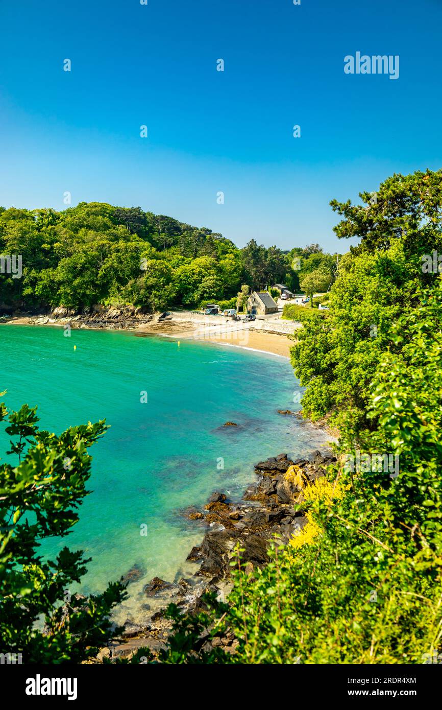 Scenic hike to Pointe du Grouin in beautiful Brittany - Cancale ...