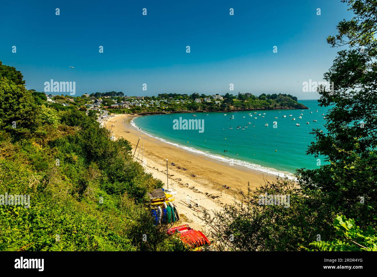 Scenic hike to Pointe du Grouin in beautiful Brittany - Cancale ...