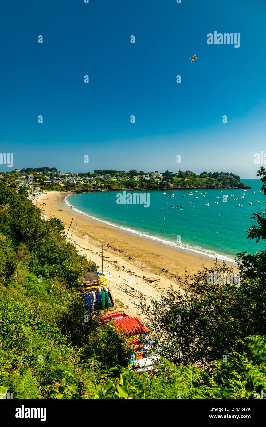 Scenic hike to Pointe du Grouin in beautiful Brittany - Cancale ...