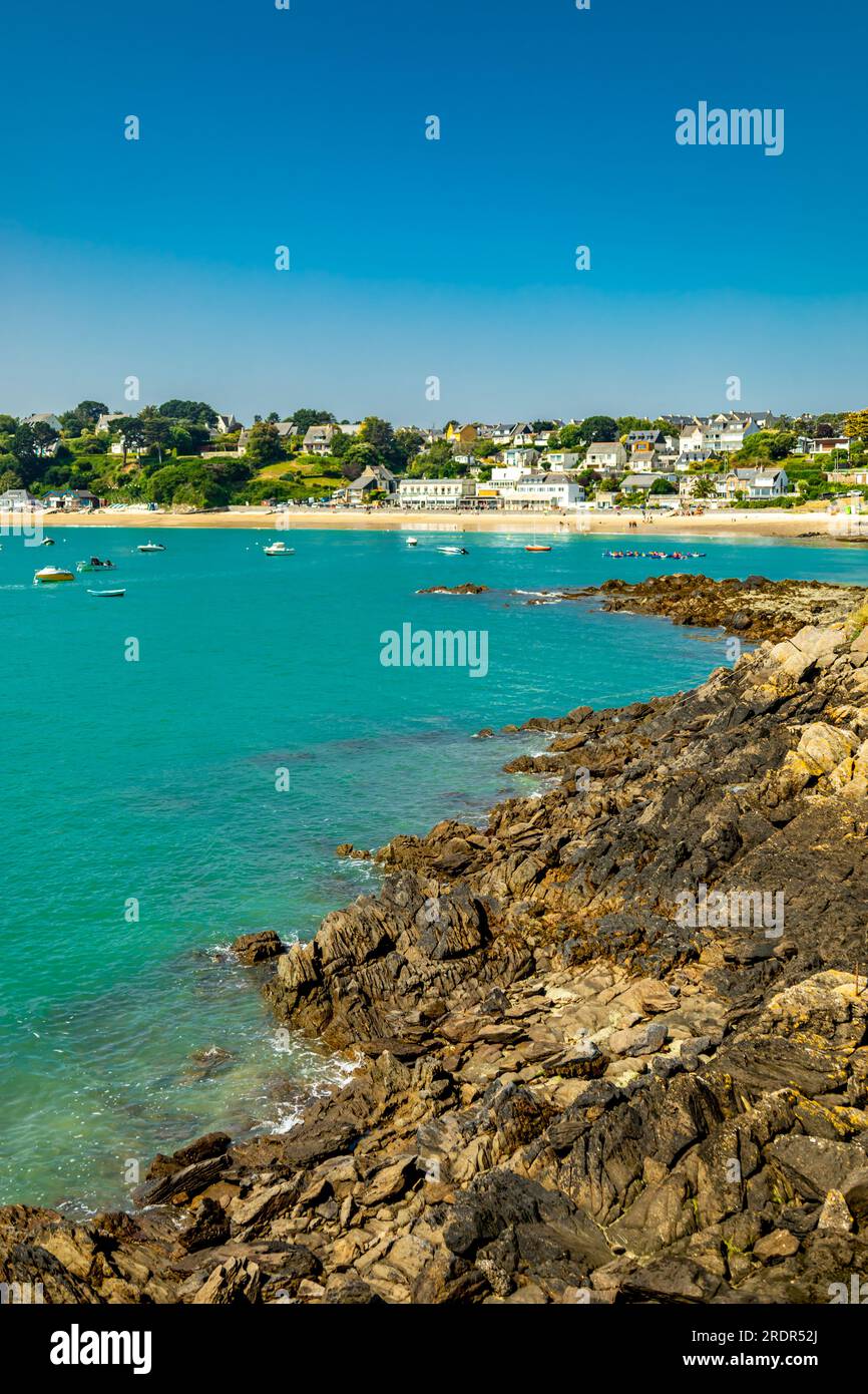Scenic hike to Pointe du Grouin in beautiful Brittany - Cancale ...