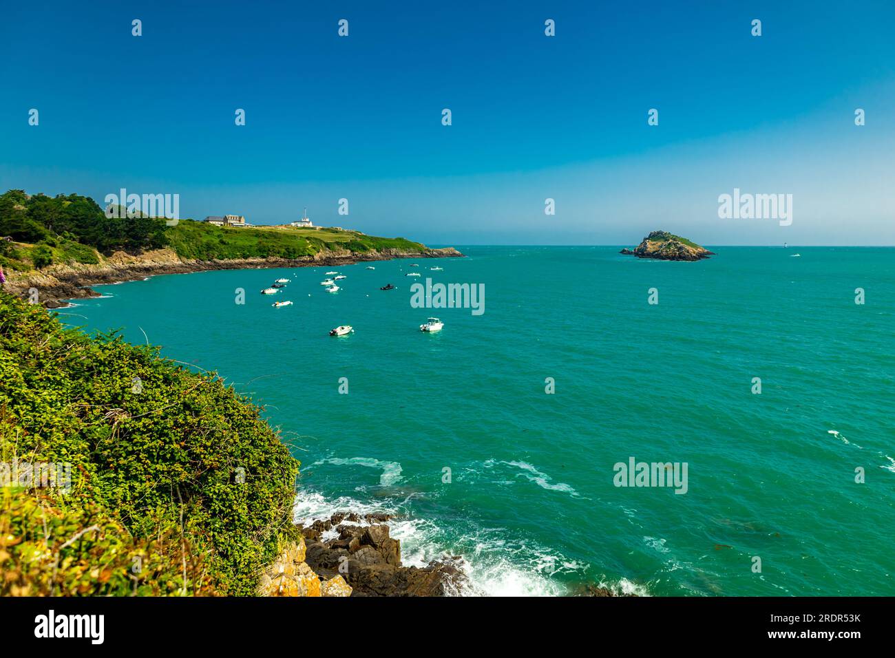 Scenic hike to Pointe du Grouin in beautiful Brittany - Cancale ...