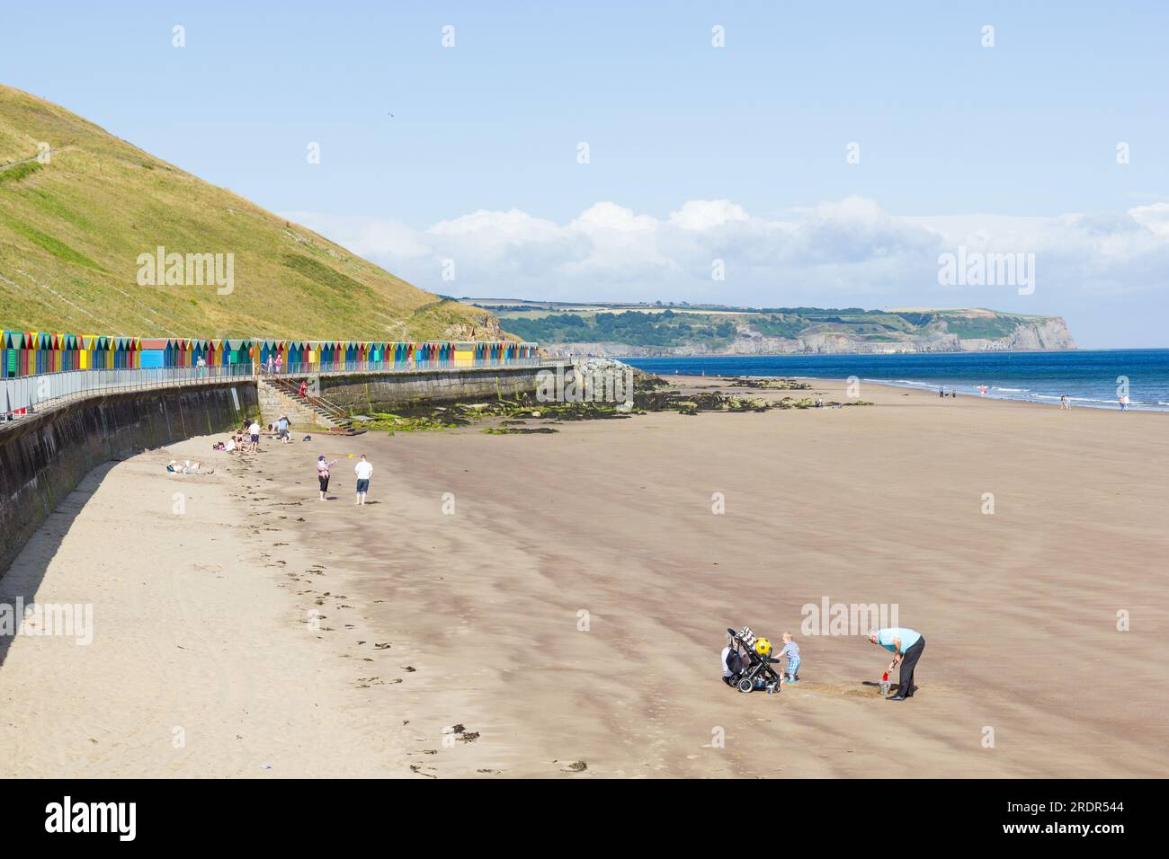 The West Cliff Beach and North sea at Whitby Stock Photo - Alamy